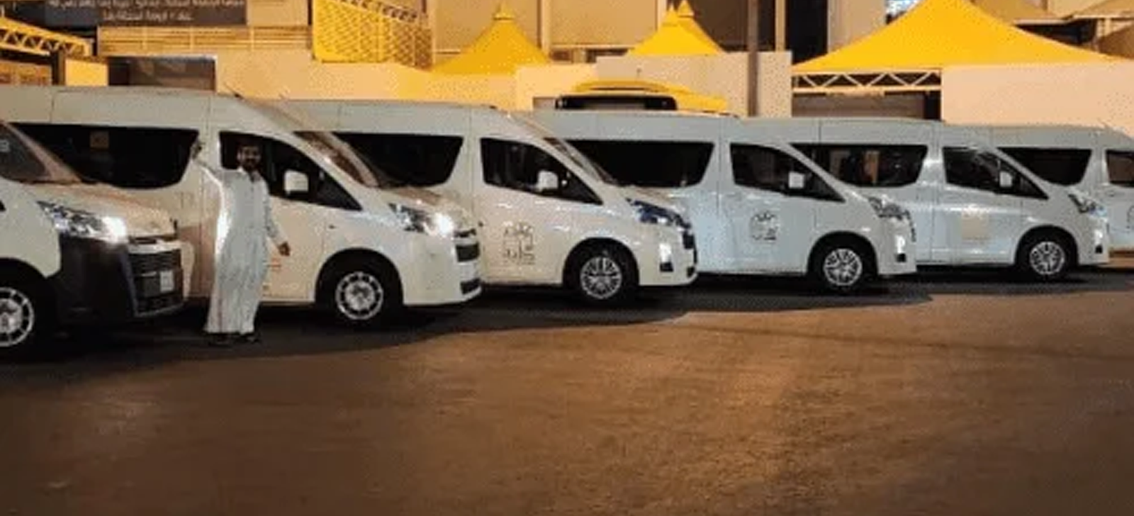 Umrah Taxi Booking Saudi Arabia – Affordable Pilgrim Rides